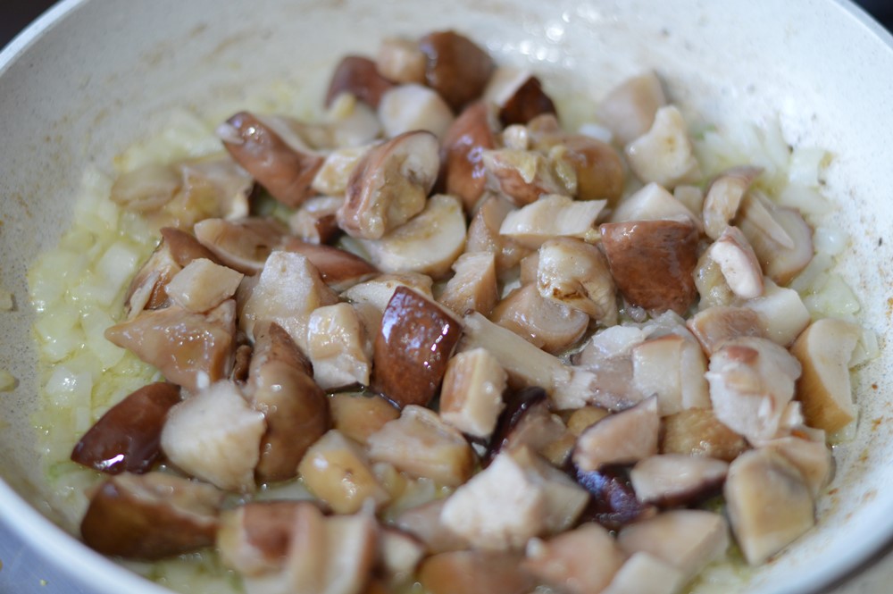 Hribi cu smantana - CAIETUL CU RETETE