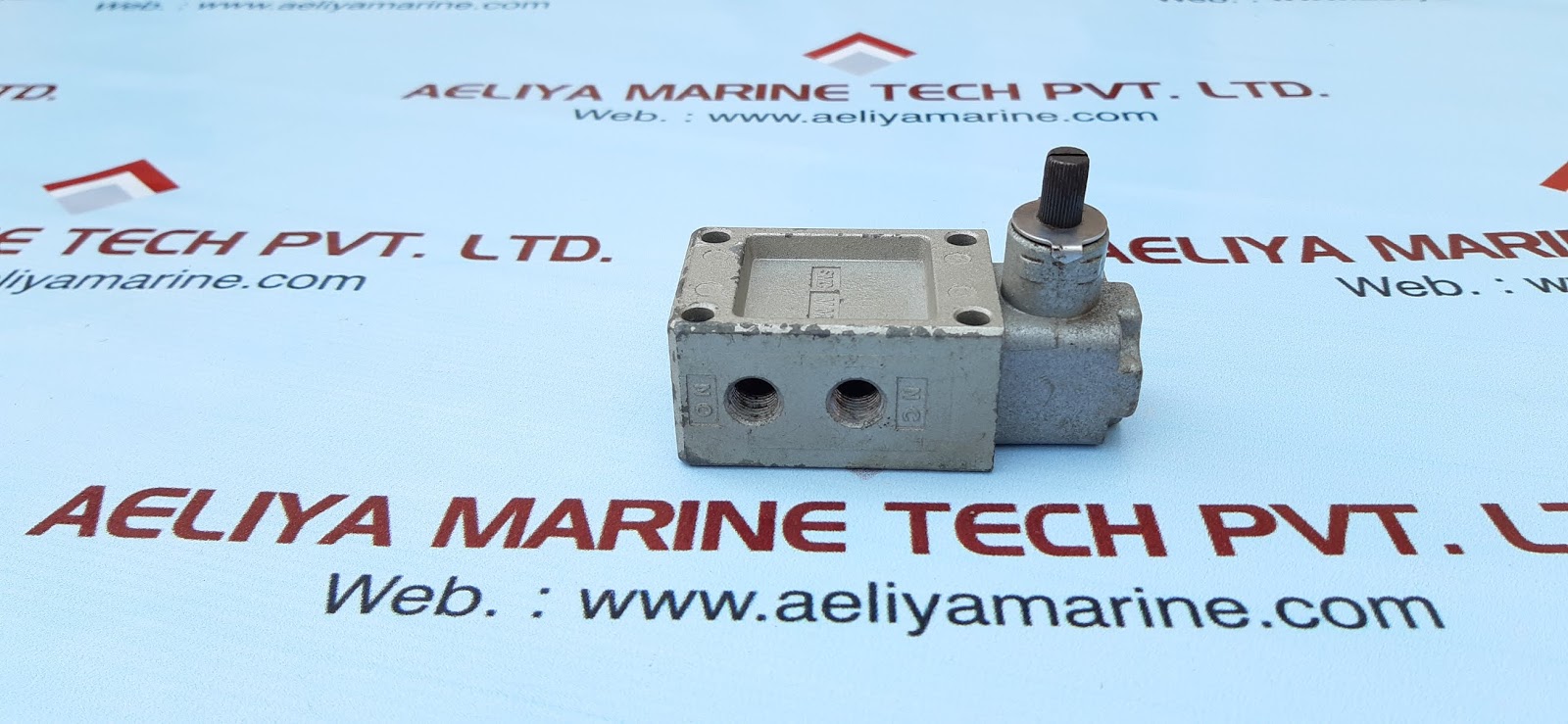 SMC VM8 PNEUMATIC VALVE BODY - Aeliya Marine