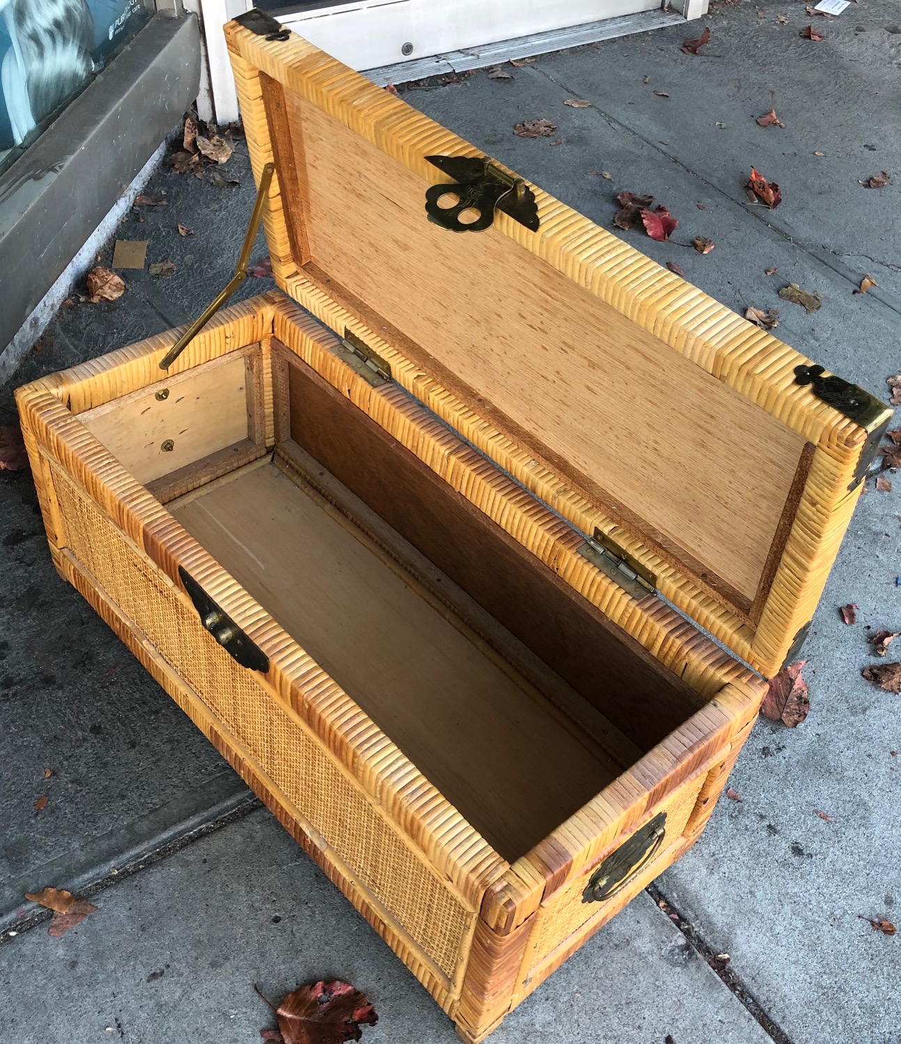 UHURU FURNITURE & COLLECTIBLES: SOLD Small Wicker Trunk - $45