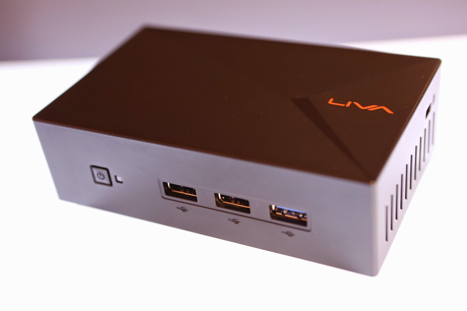ECS upgrades LIVA mini-pc to LIVA X - Benteuno.com
