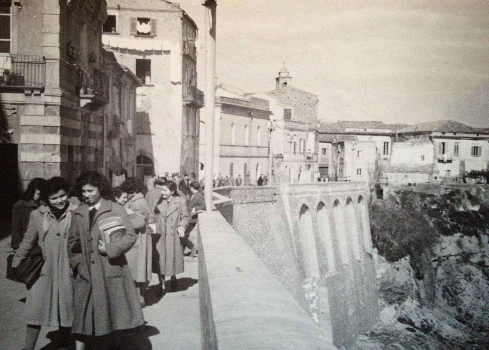 Vasto Gallery: Via Adriatica, San Pietro e la Frana del 1956.