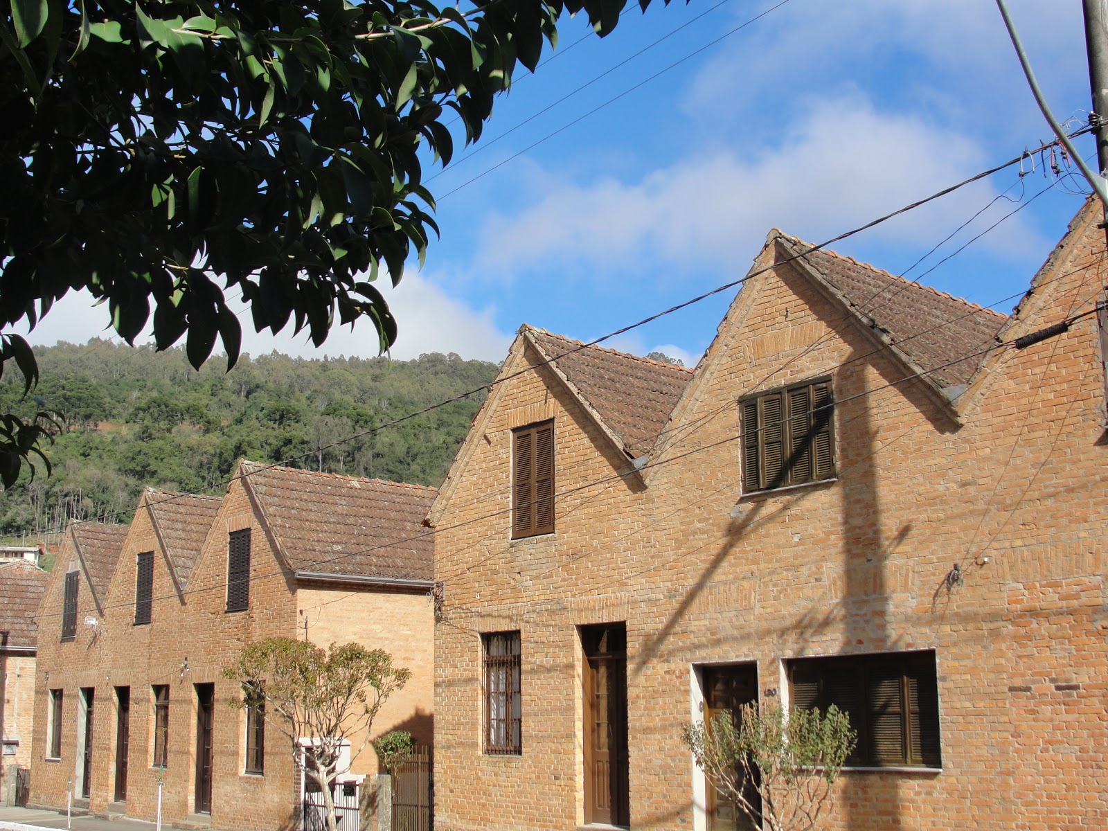 DESTINOS DO SUL: A saga de Galópolis: Parte 2 - A vila operária