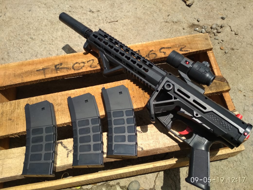 AR15 AIRSOFT GUN PREDATOR FORCE