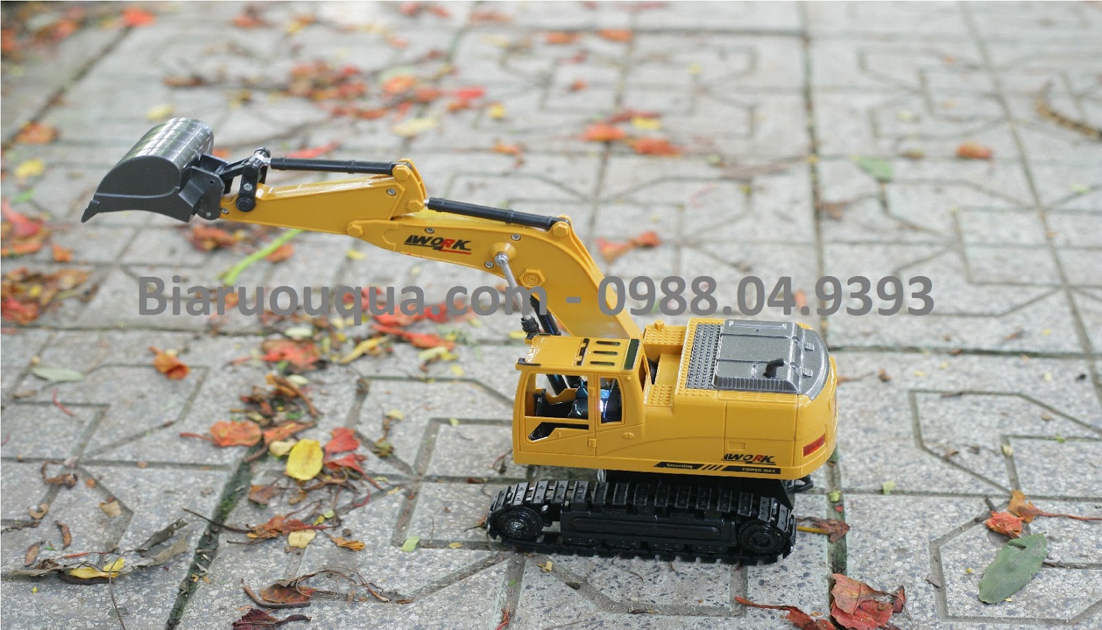 Xe xúc đất điều khiển từ xa chính hãng