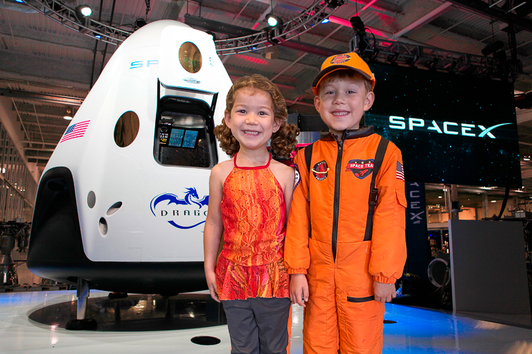 Tales of the Flowers: Cheering for the SpaceX Dragon launch