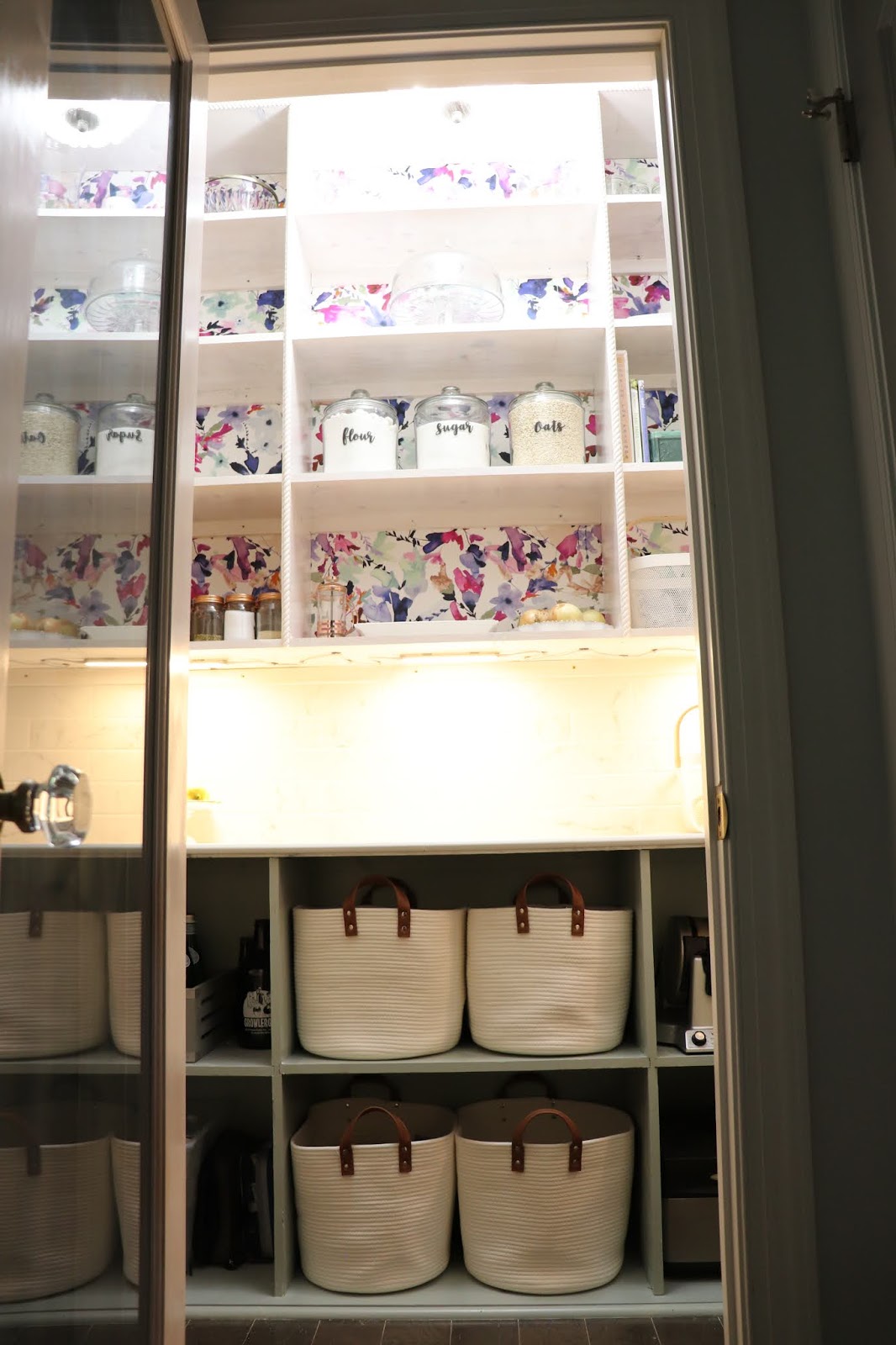 PeaHen Pad: DIY Pantry Makeover