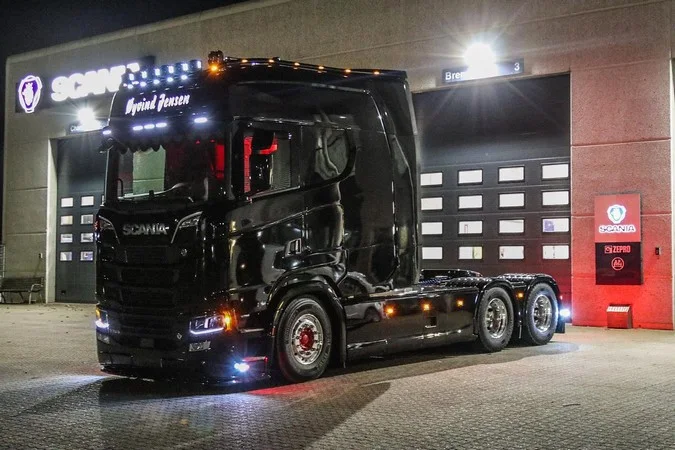 Scania 770 S V8 ganha primeira versão XXL