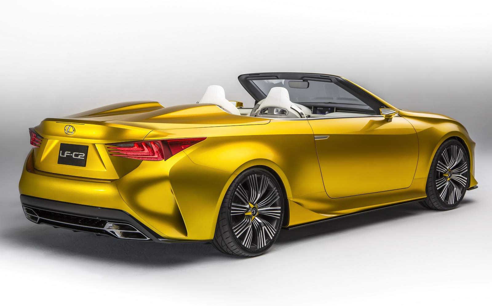 Lexus LF-C2 antecipa o design dos carros de luxo da Toyota