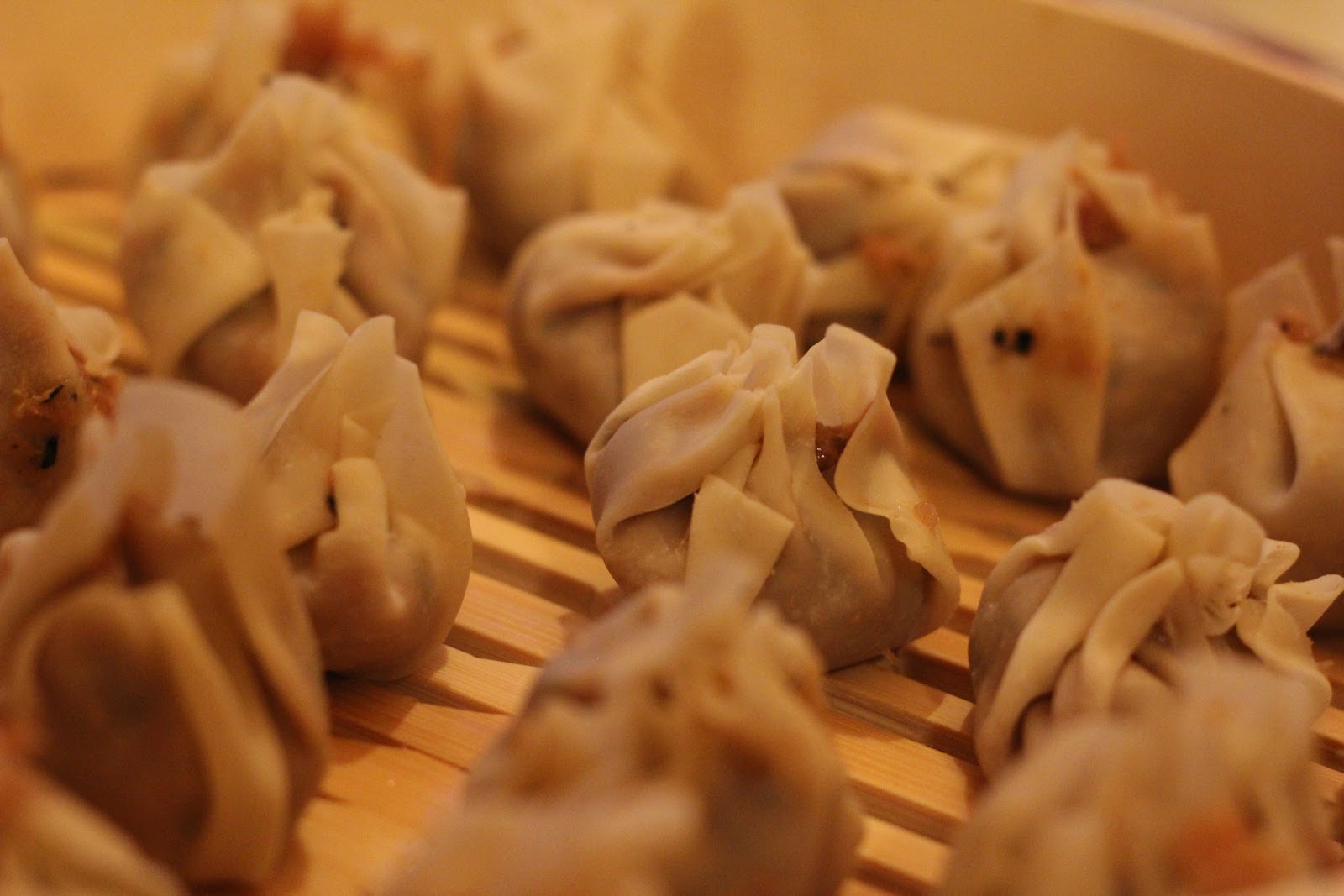 The Colors Of Indian Cooking: There's A New Momo In Town. Fast, Easy ...