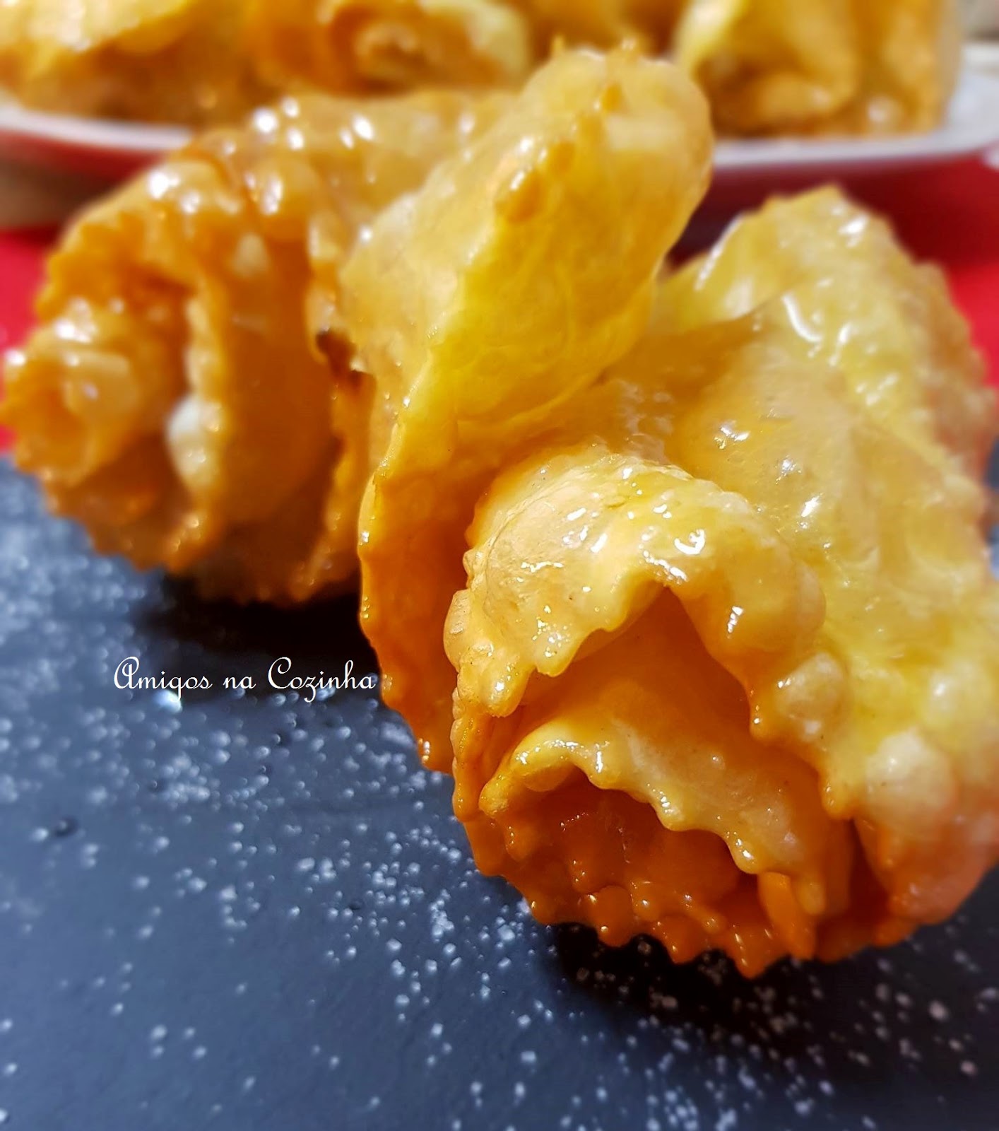 Amigos na Cozinha: Filhós enroladas com mel