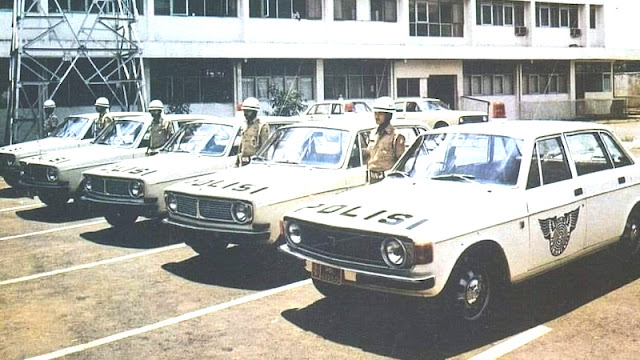Volvo 100 series