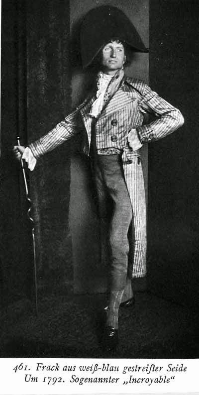 "Tweedland" The Gentlemen's club: La Redingote.