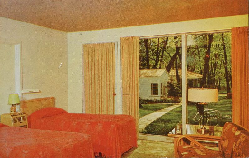 40 Vintage Photos Show a Look Inside American Hotel and Motel Rooms in ...