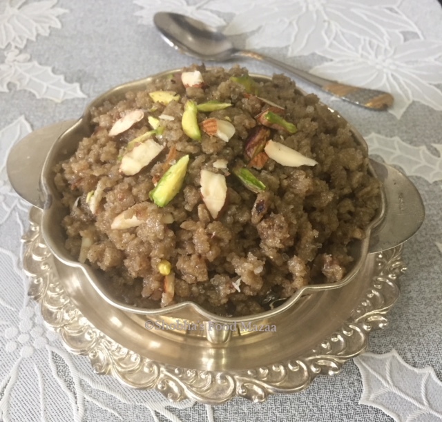 Shobha's Food Mazaa: BAJRE KI ROTI / PEARL MILLET FLAT BREAD