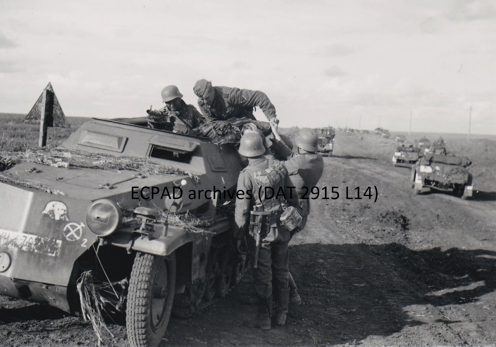 NAZI JERMAN: Foto Panzergrenadier-Division "Großdeutschland"