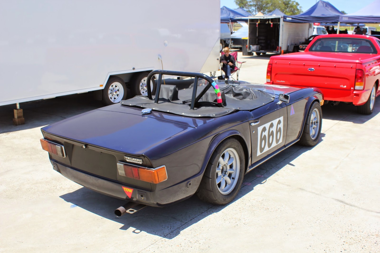 Aussie Old Parked Cars: 1972 Triumph TR6 Race Car