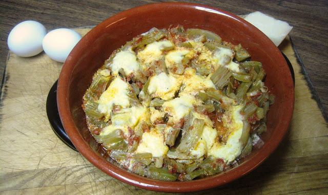 LA CASA E IL GIARDINO: CARDONE - Another Christmas Tradition