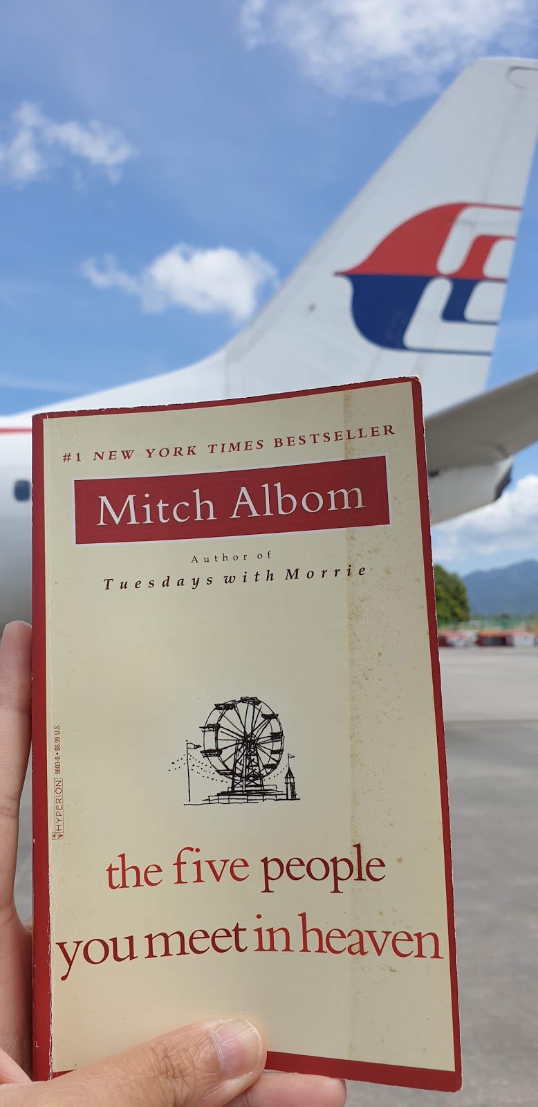 Review Buku: The Five People You Meet In Heaven by Mitch Albom