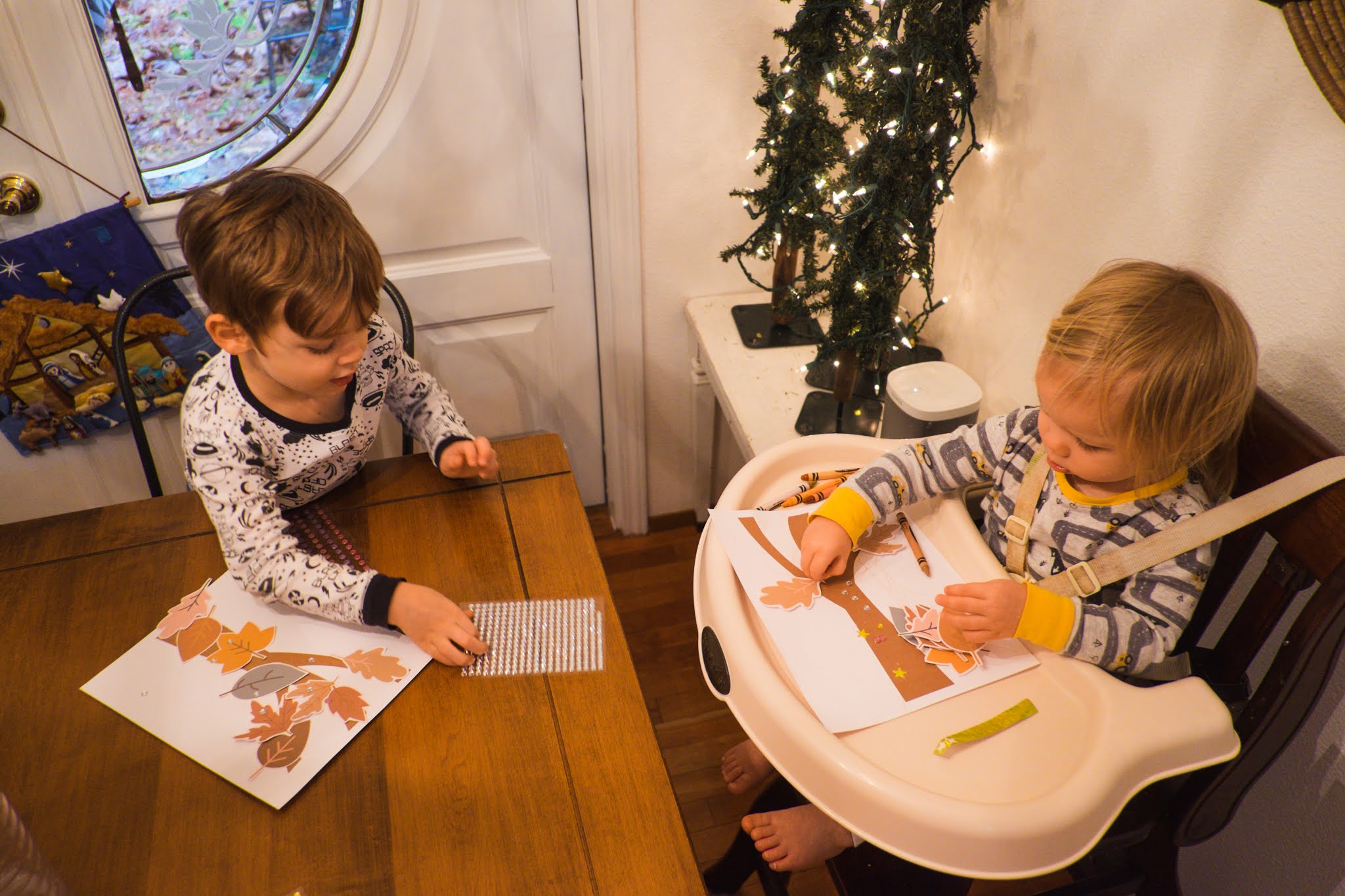 Domestic Fashionista: Holiday Mode: Around The House + Activities We ...