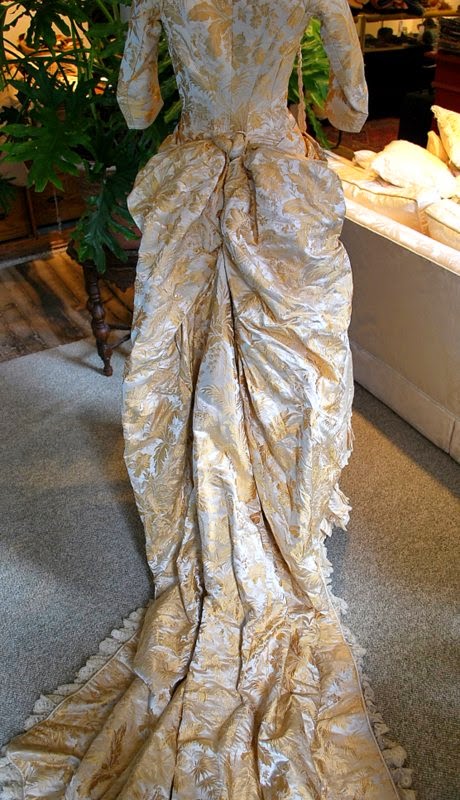 All The Pretty Dresses: Natural Form Era Cream and Gold Dress