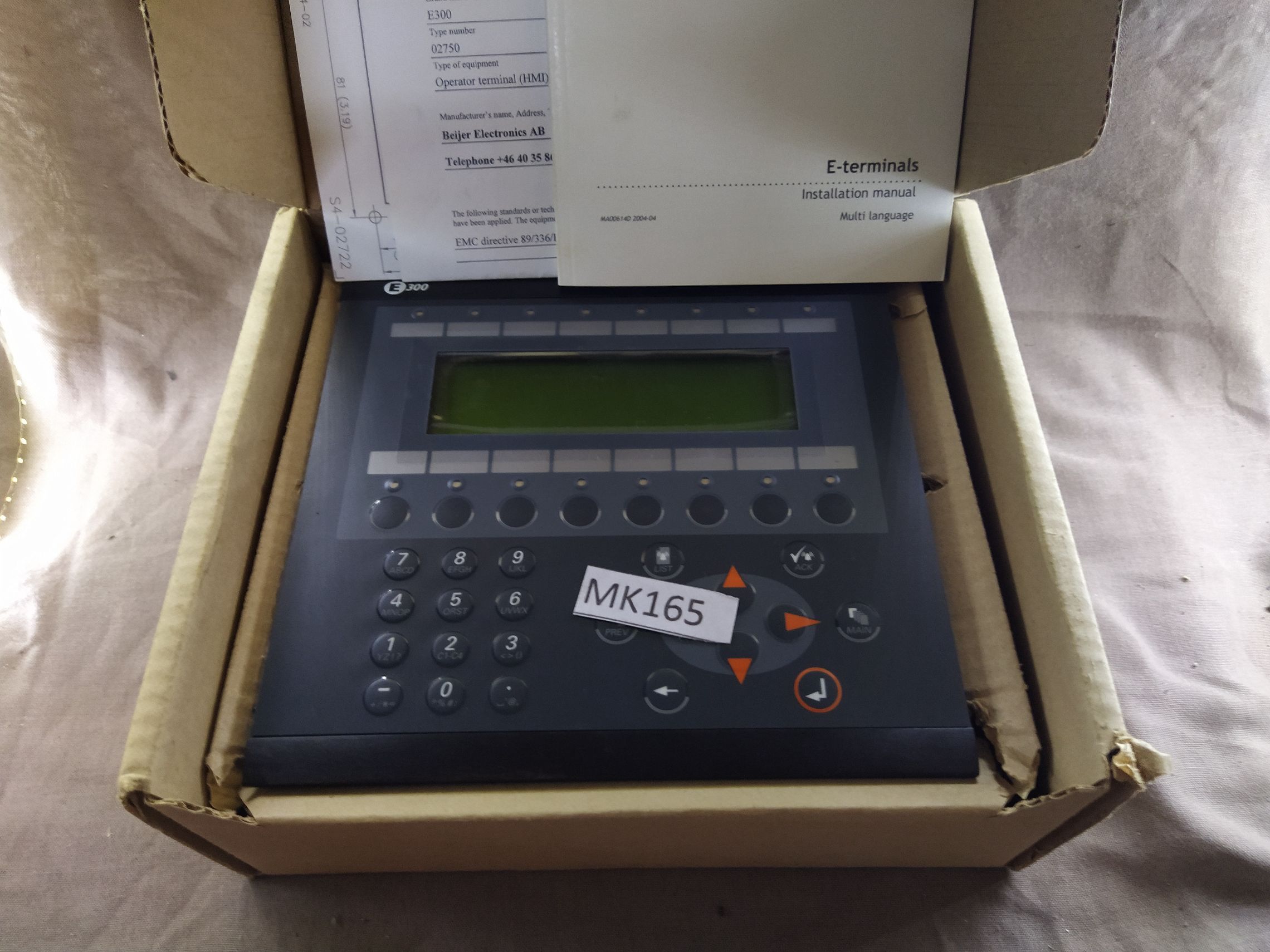BEIJER E300 OPERATOR PANEL HMI 04380A 24VDC 450mA