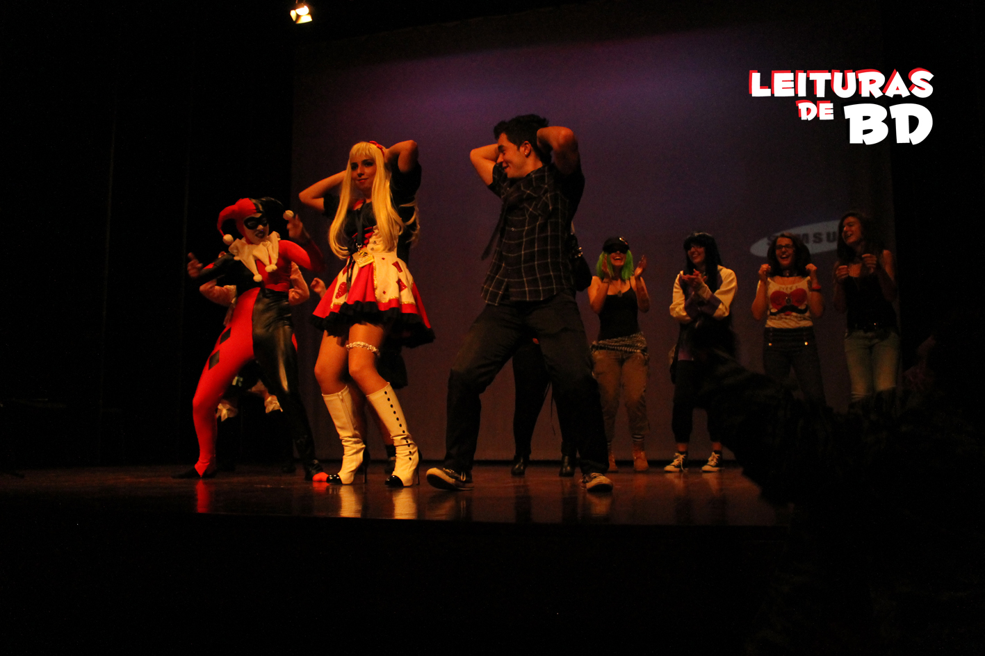 Leituras de BD/ Reading Comics: Anicomics Lisboa 2012:Photoshoot (2ª ...