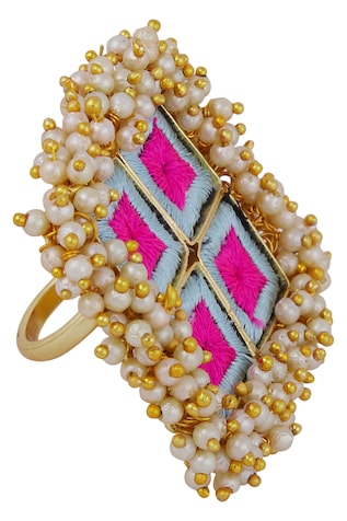 Traditional broad rings