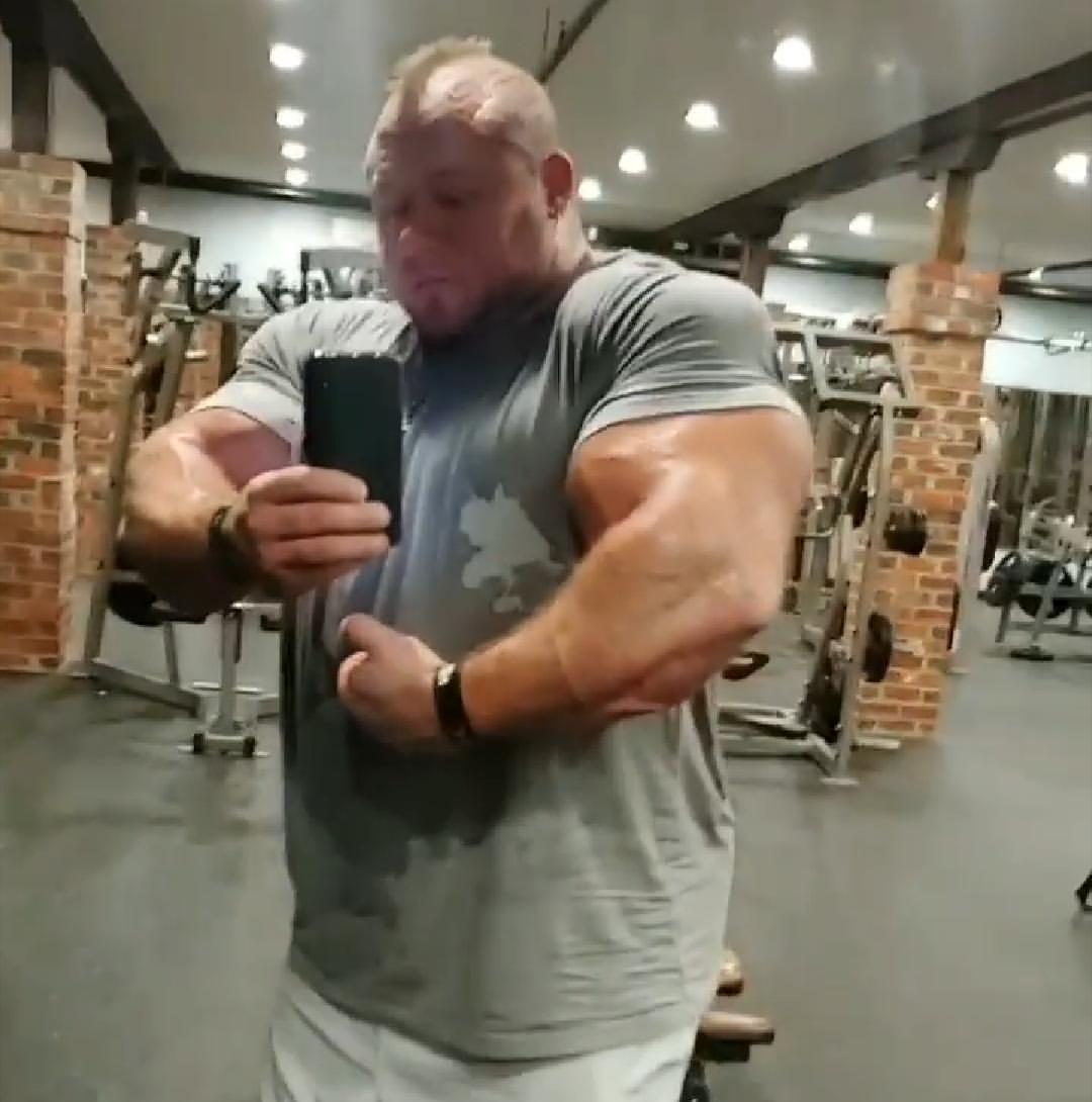 world bodybuilders pictures: american bodybuilder and wrestler Mooky ...