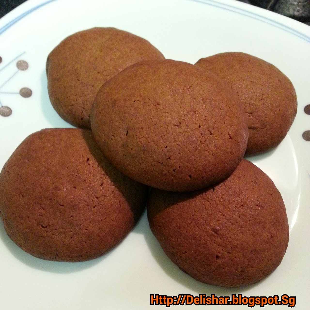 Nutella Stuffed Browned Butter Salted Milo Cookies - Delishar ...