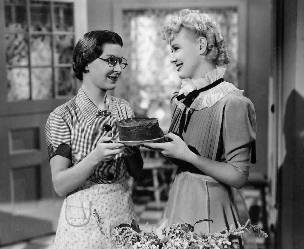 Film Noir Photos: Girls Who Wear Glasses: Fay Helm