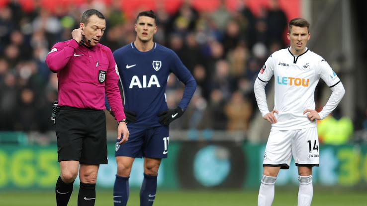 Our All-Time Top 6 Referee Kits - Footy Headlines