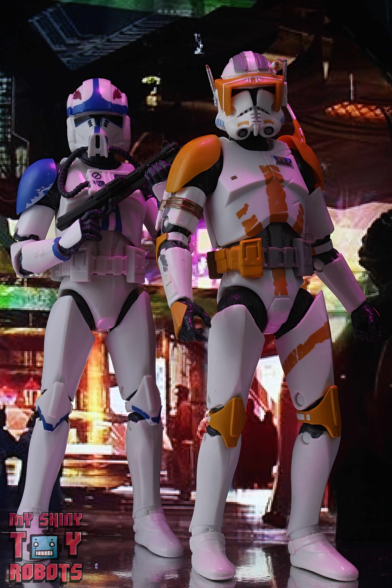 My Shiny Toy Robots: Toybox REVIEW: Star Wars Black Series Clone Pilot Hawk