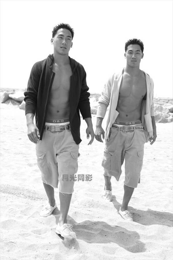 FAUX*PAS.PROJECT: TWIN PICKS : MIRROR IMAGE