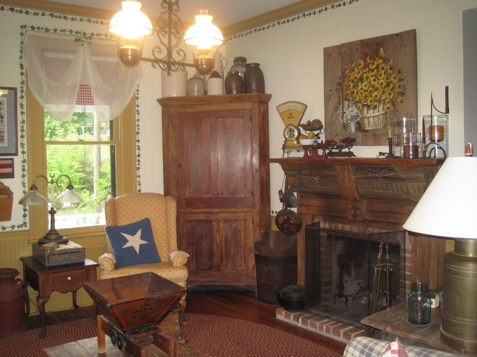 Pretty Old Houses: Joan's Pretty Old House--The Inside