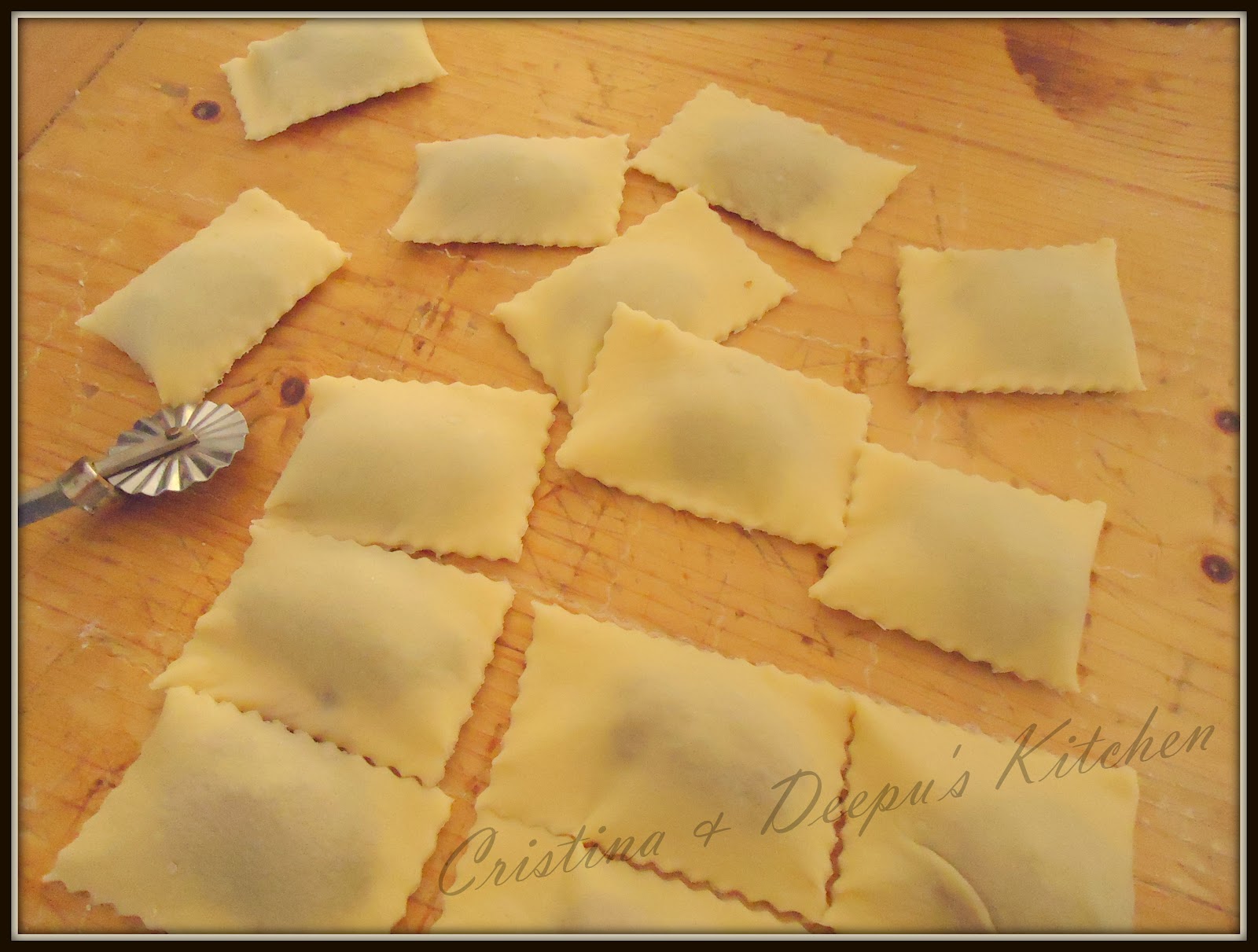 Cristina & Deepu's Kitchen: Tascute cu gem (buzunarele cu gem) / Jam ...