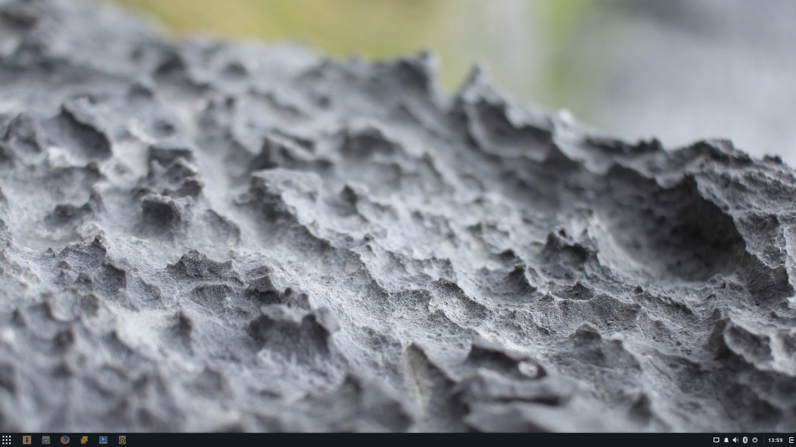 Distro Linux Terbaik dan Ringan dengan Tampilan Elegan - Universitas ...