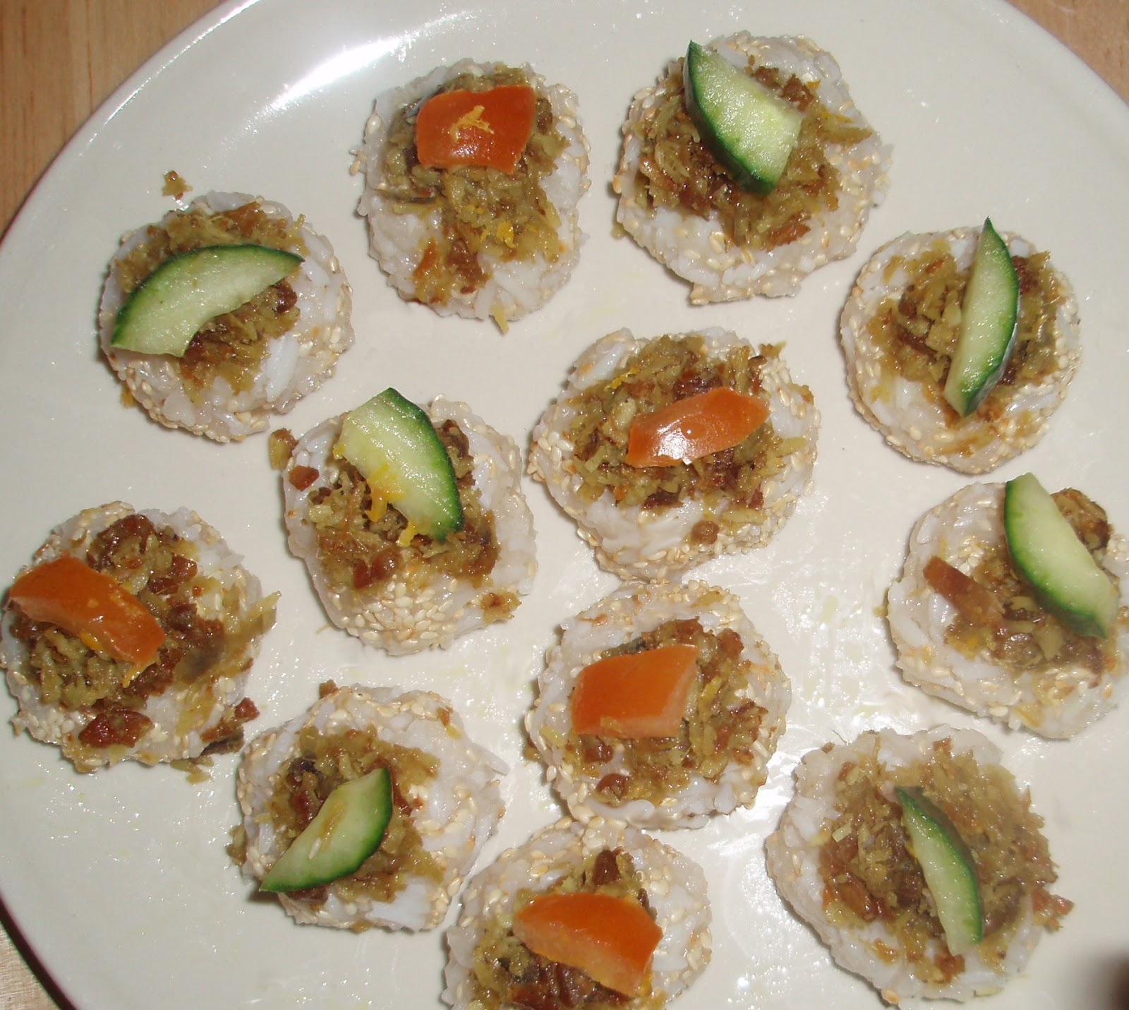 Love All Races: Grilled Glutinous Rice in Banana Leaves (Pulut Panggang ...