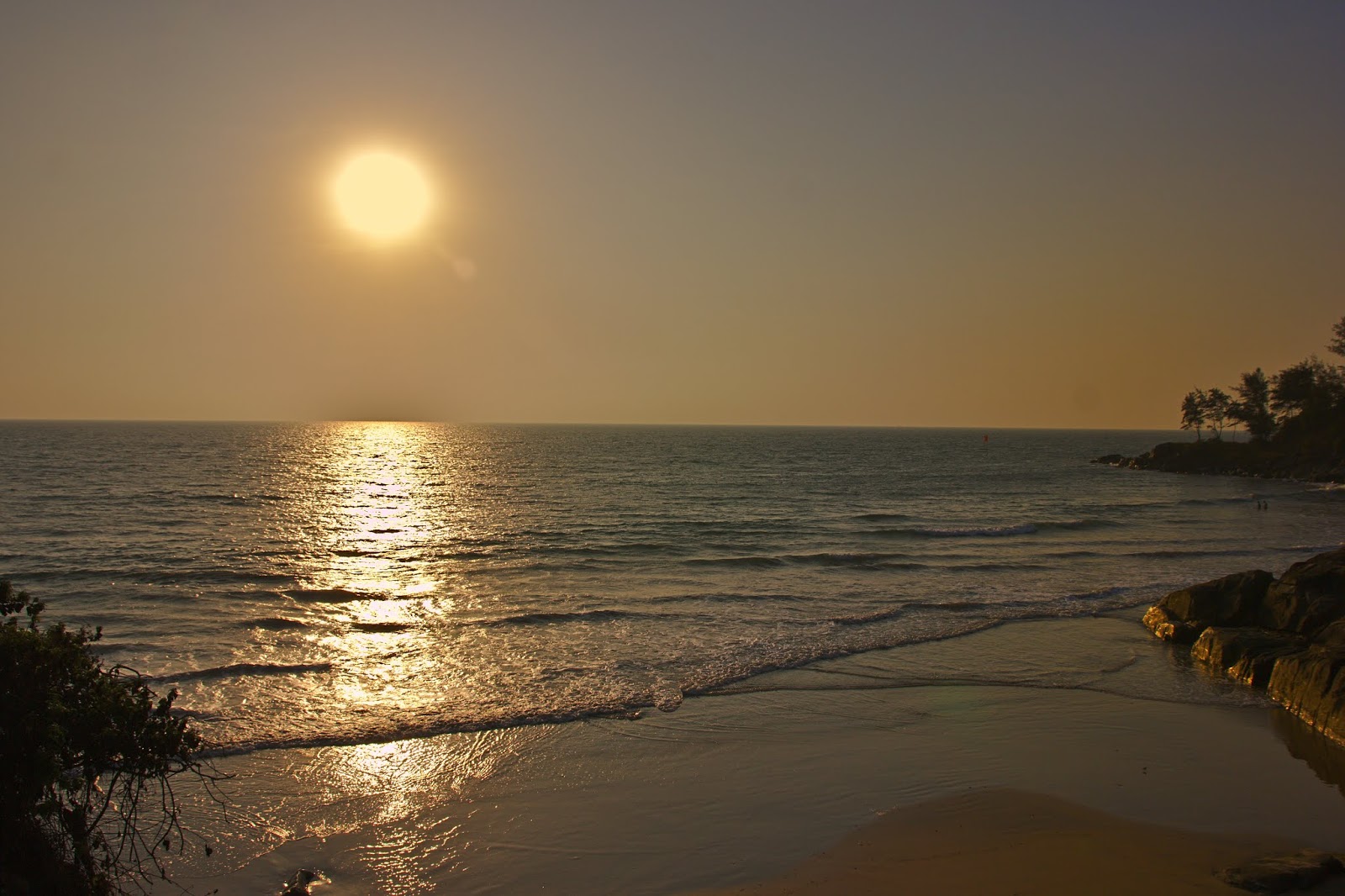 Random Scribbling: Someshwara Beach - Baindur - Kundapura Taluk