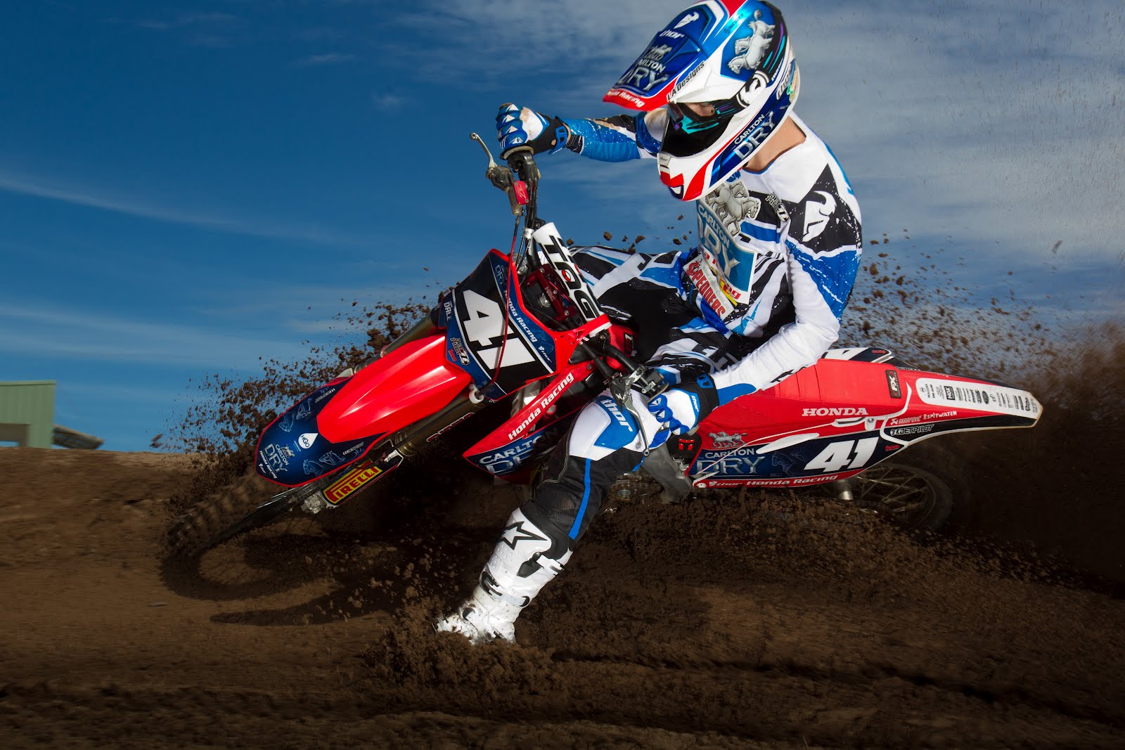 Dragon Alliance - Australia/Asia: Dragon's MX Race Team Celebrates Dual ...