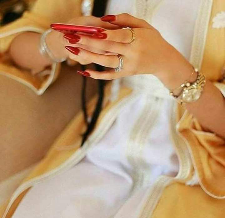 200+ Cool Stylish Attitude Alone Sad Girls Dpz for Whatsapp and ...