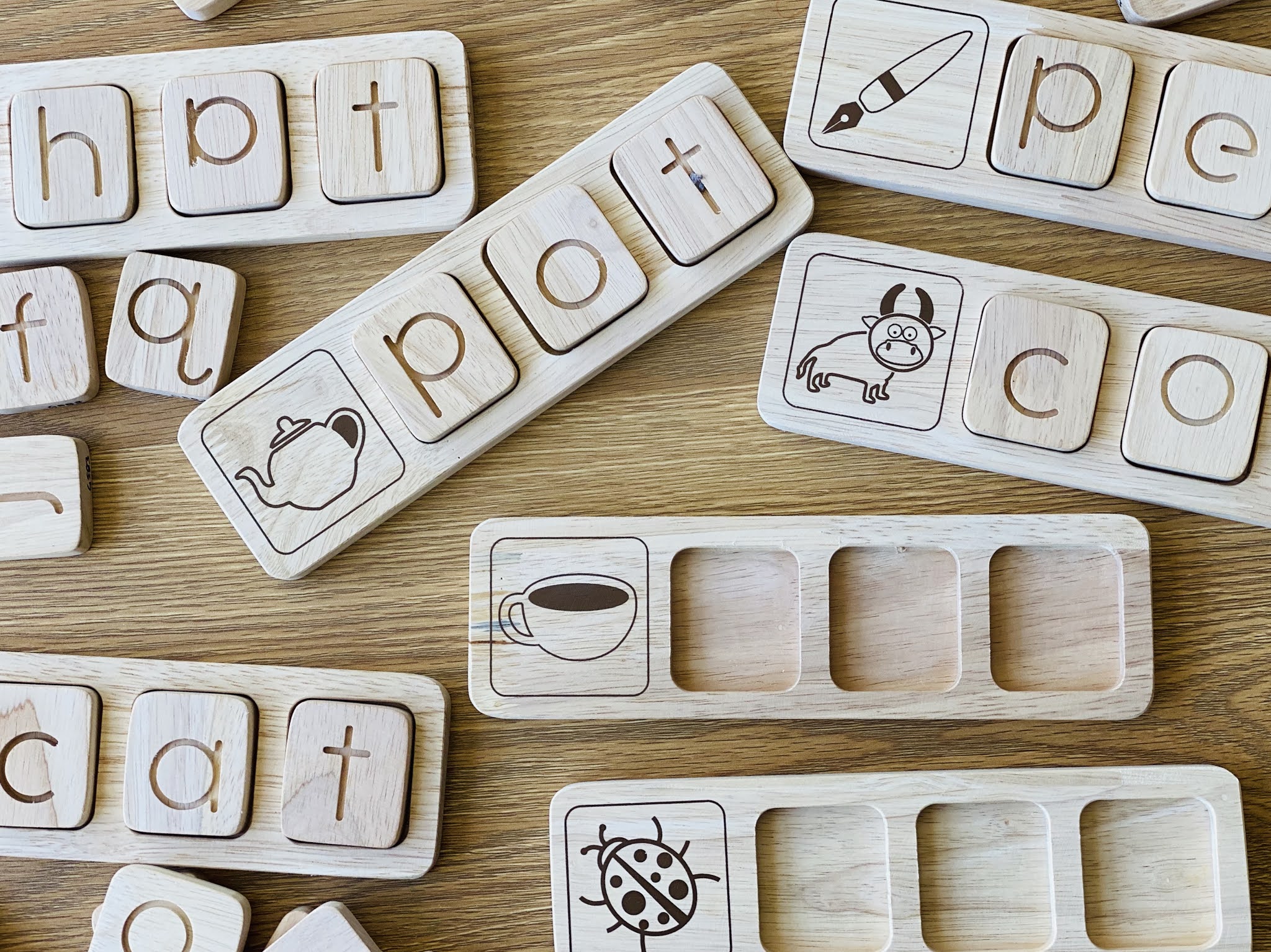 60 Seconds Toy Review: Picture Word Board, by Qtoys