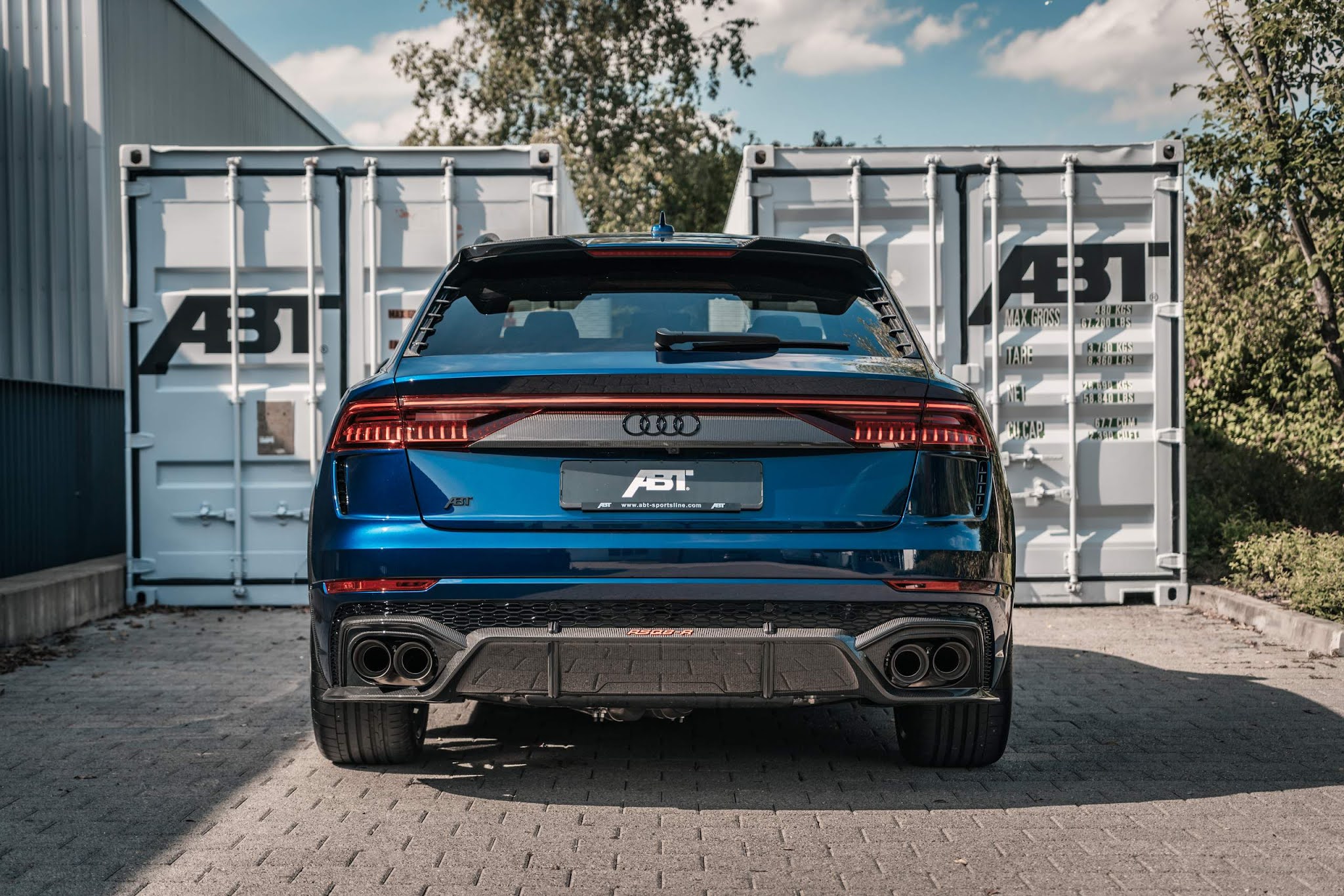 Audi RS-Q8-R de 740 cv, rodas 23 e rebaixado esgota na Alemanha em ...
