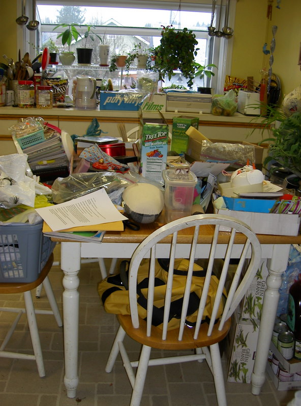 Rainy Day Doll-er: OK, Folks! Enough of this Messy Kitchen Table!!!