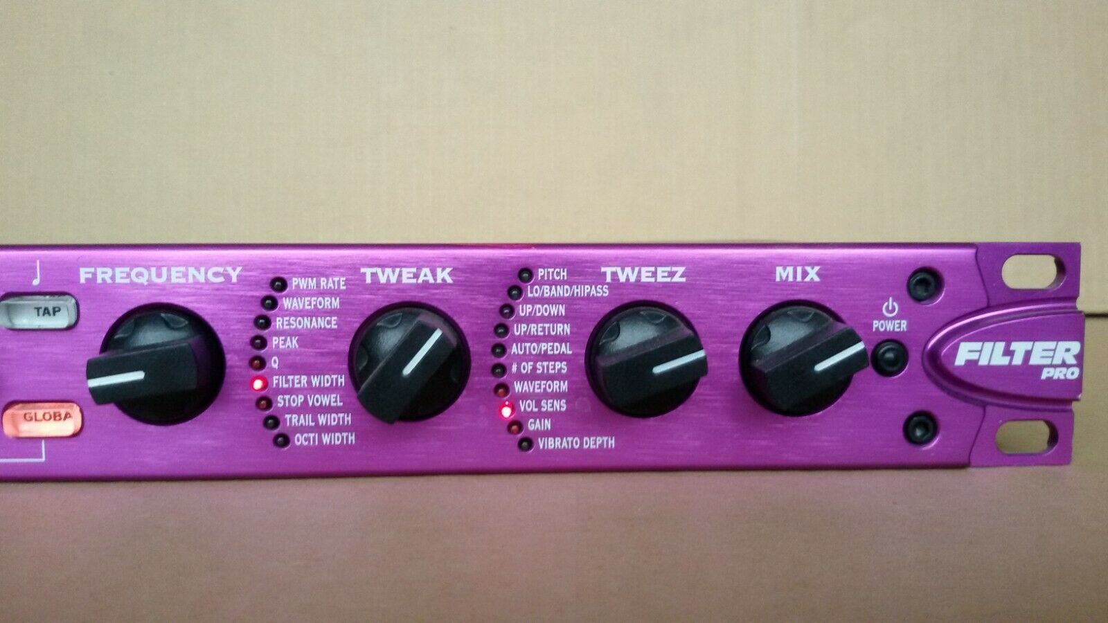 MATRIXSYNTH: Line 6 Filter Pro Stereo Synth Effects Filter