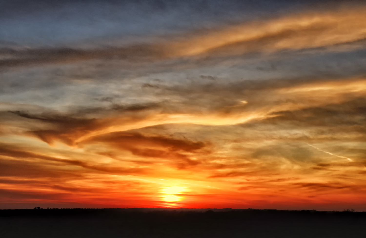 Shutterbugs Capturing the World Around Us: Sunset on the Kansas Prairie