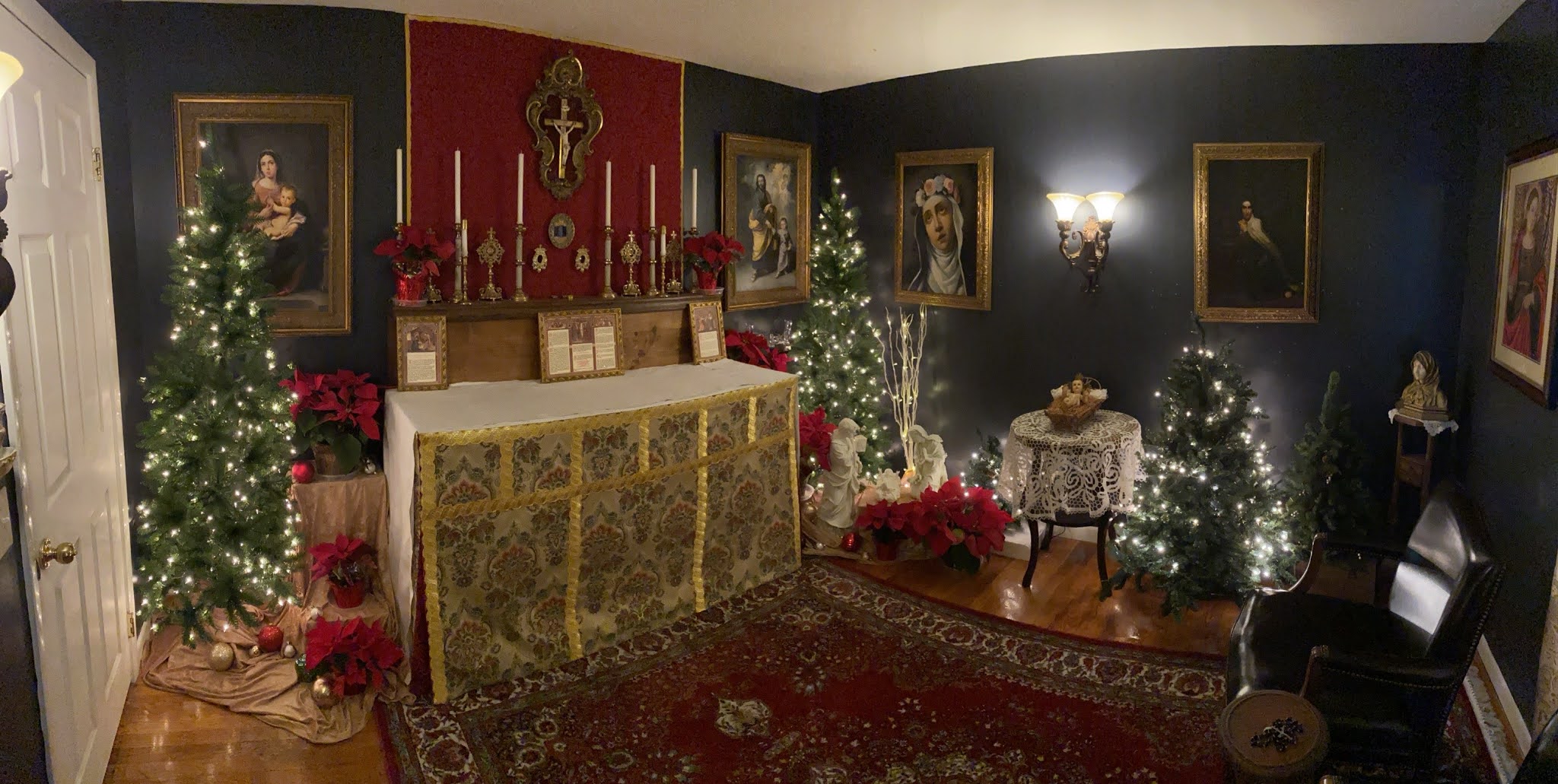 A Reader's Private Chapel ~ Liturgical Arts Journal