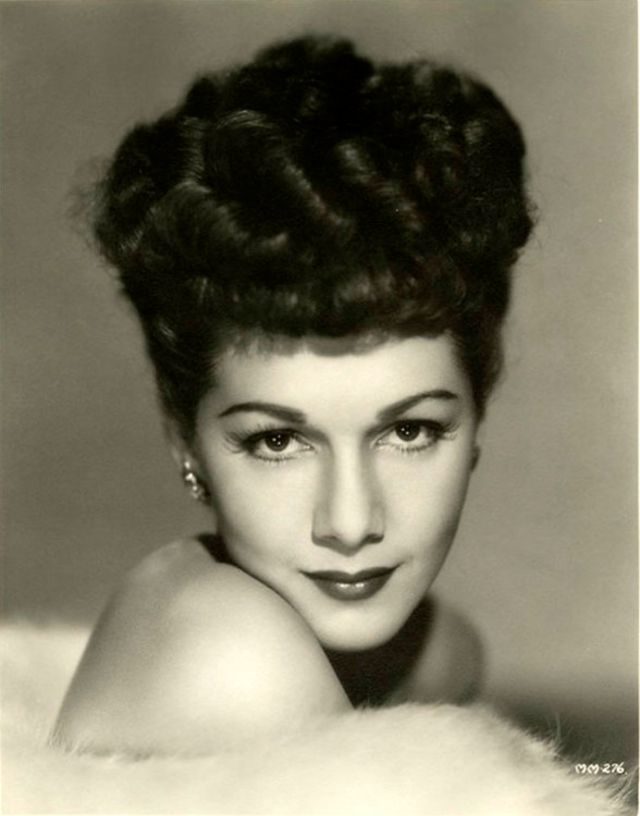 The Queen of Technicolor: 40 Fabulous Photos of Maria Montez in the ...