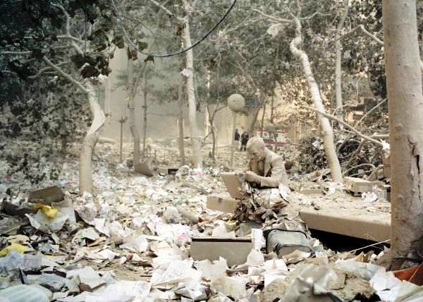 Daytonian in Manhattan: John Seward Johnson II's "Double Check ...