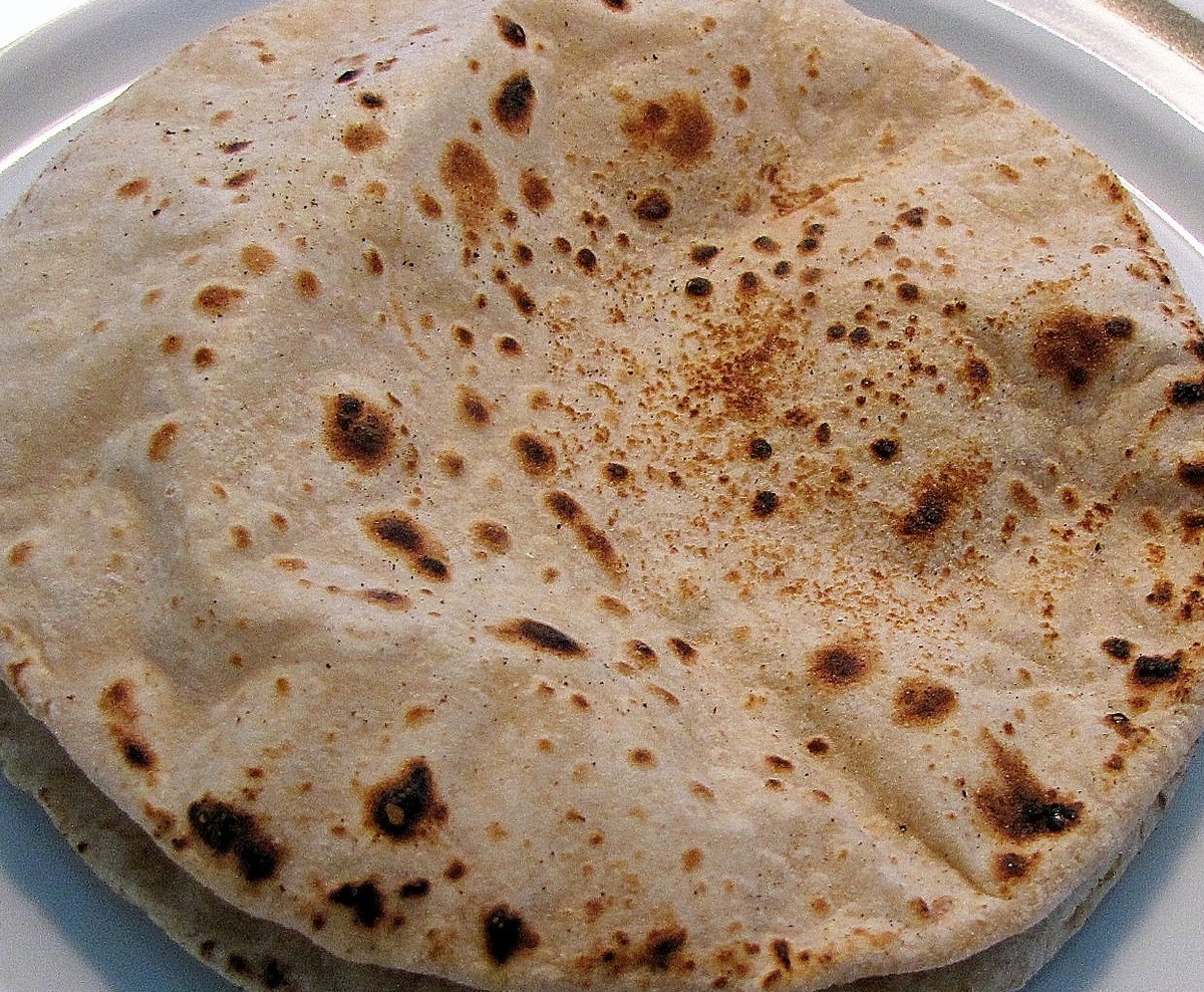 Indian food dishes recipes: ROTI (CHAPATI)