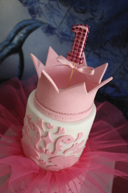 Sandy's Cakes: Aaliyah's Princess Tutu 1st Birthday Cake